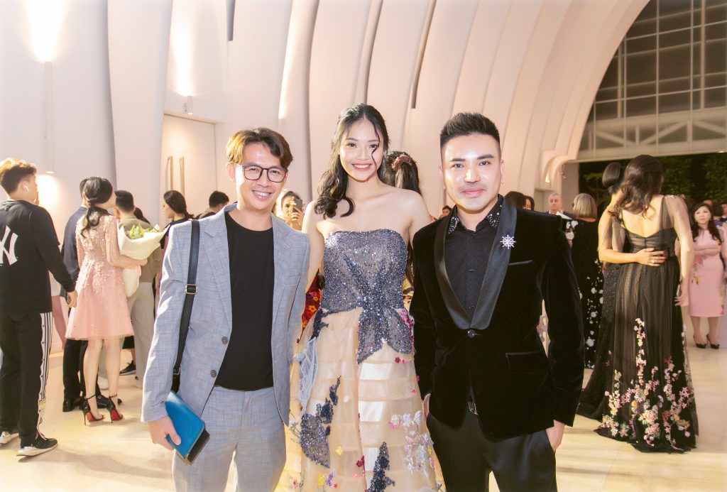 Doanh nhân Kevin Nguyễn lịch lãm trong tuần lễ thời trang Vietnam ...