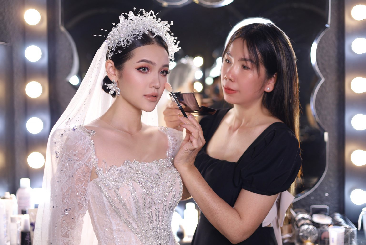 Minh Trinh Wedding tự hào mang đến những layout cô dâu sang trọng nhất - KÊNH NGƯỜI NỔI TIẾNG