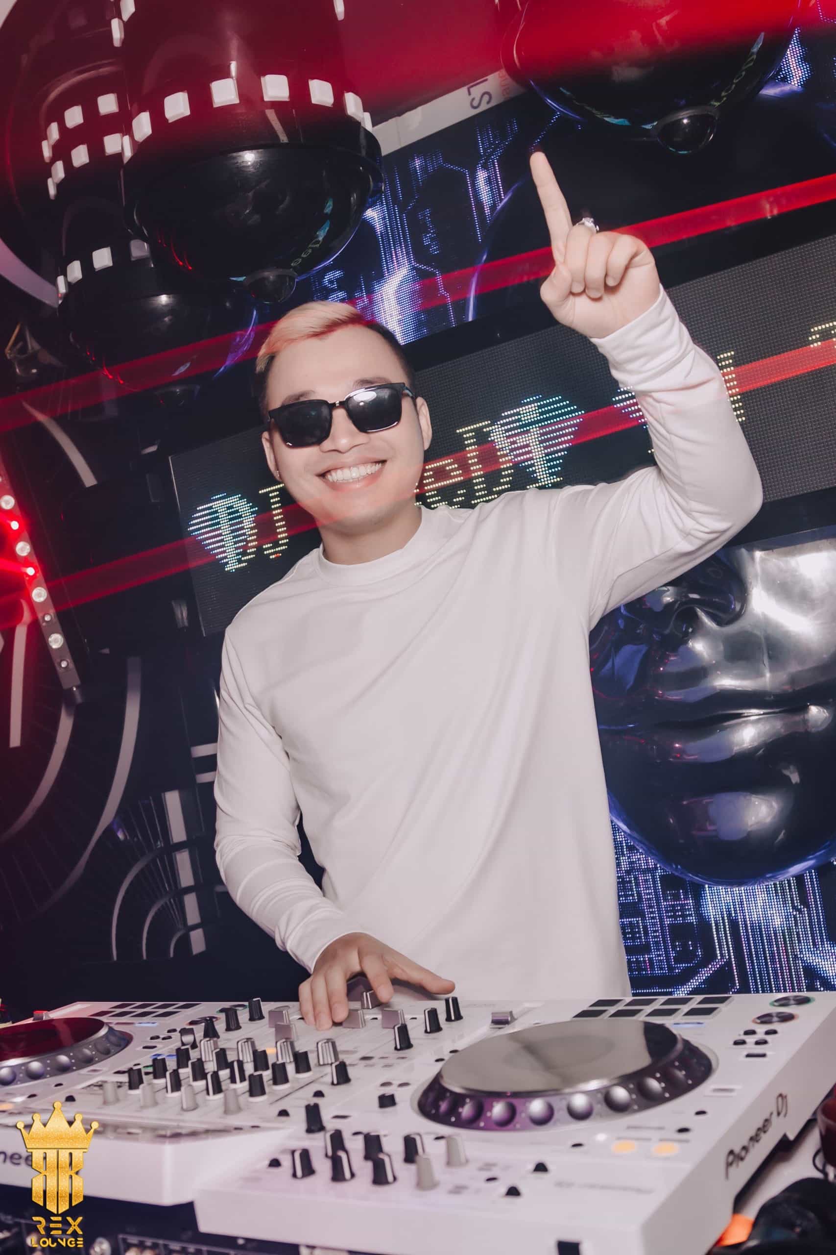 DJ TeeDi – “Chiến binh âm nhạc” mạnh của DJ Star 2022 - KÊNH NGƯỜI NỔI ...