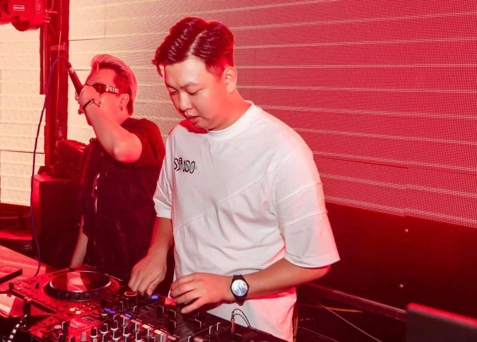 DJ Zym – Phía sau ánh hào quang của một chàng trai mạnh mẽ - KÊNH NGƯỜI ...