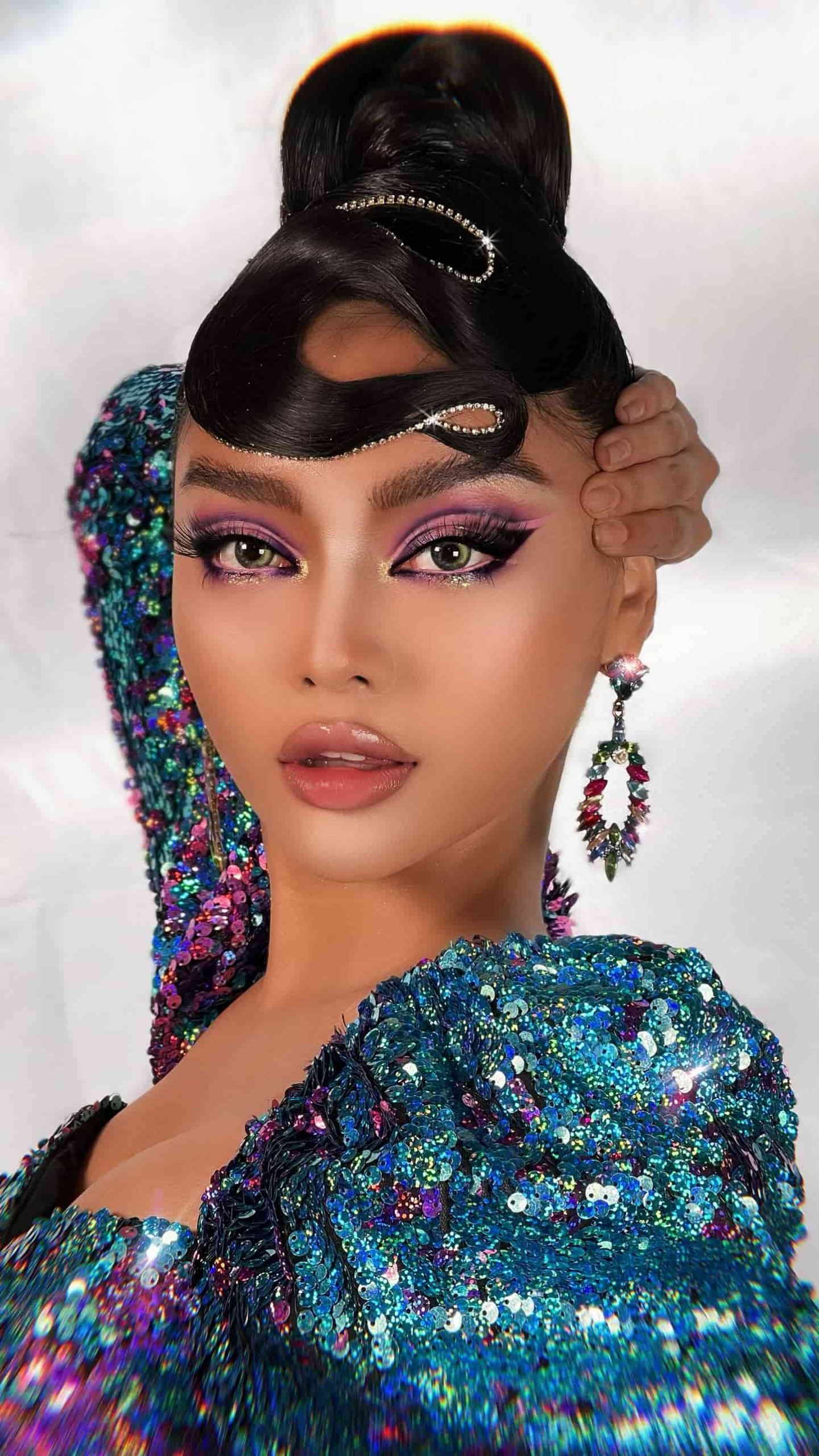 Làm thế nào để có được layout chiếm “spotlight” như phù thủy Makeup ...