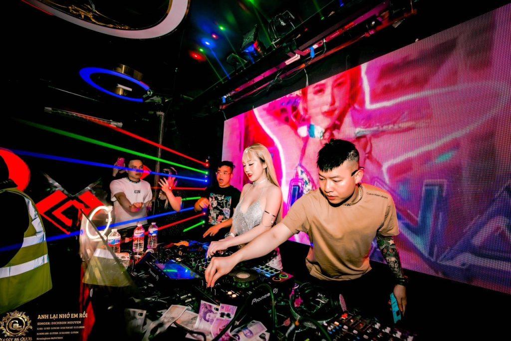 Hùng Anh – Chàng DJ 9x và hành trình theo đuổi đam mê trở thành một DJ ...