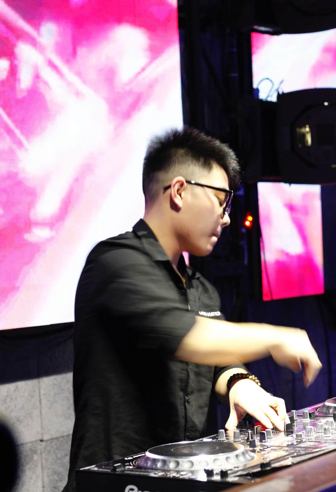 DJ Nguyên Bảo – Khát khao chinh phục sân khấu lớn và mang niềm vui âm ...